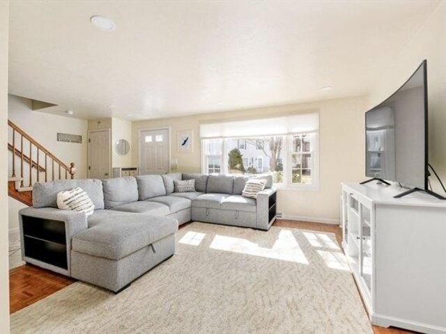 2 bedroom, Braintree MA 02184 103037079