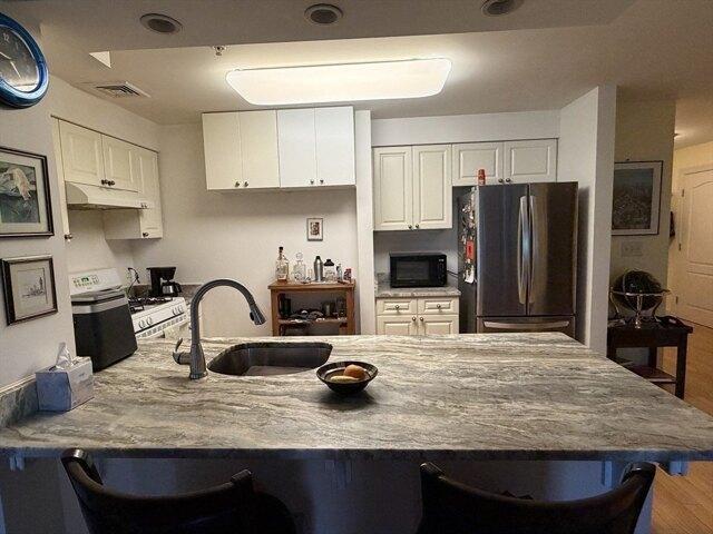 2 bedroom, Braintree MA 02184 103619370