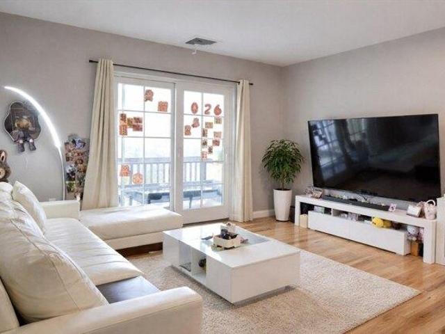 2 bedroom, Braintree MA 02184 104511212