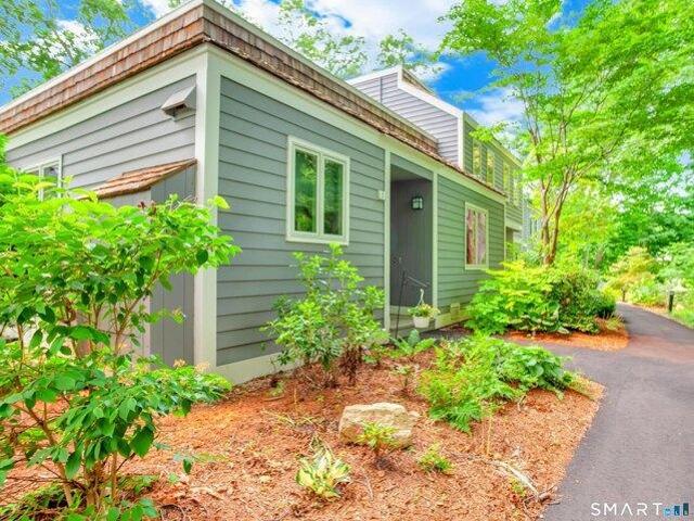 2 bedroom, Branford CT 06405 105191129