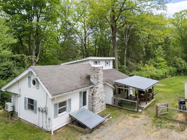 2 bedroom, Brattleboro VT 05301 104542821