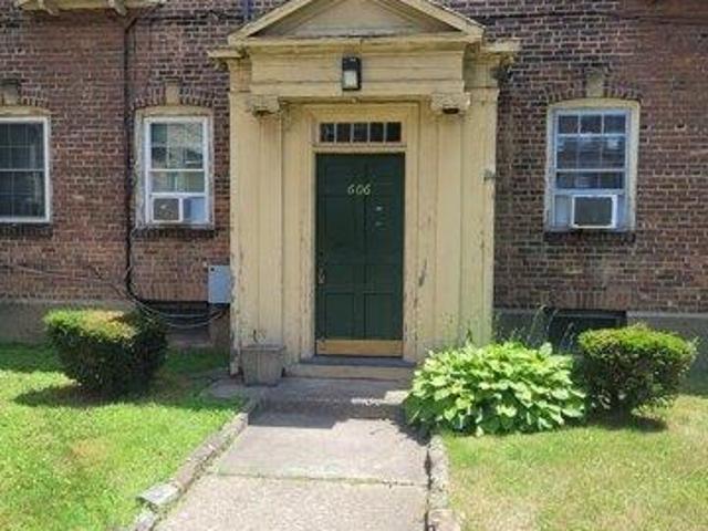 2 bedroom, Bridgeport CT 06607 105143978