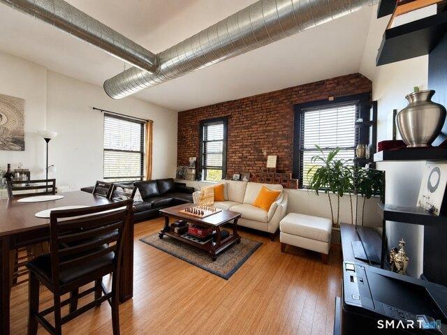 2 bedroom, Bridgeport CT 06604 104511060