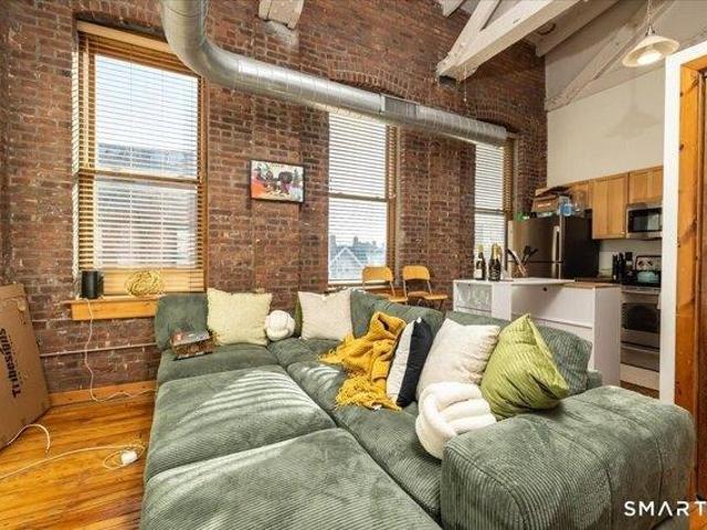 2 bedroom, Bridgeport CT 06604 105143421