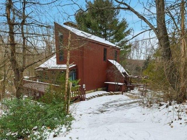 2 bedroom, Brimfield MA 01010 102591871