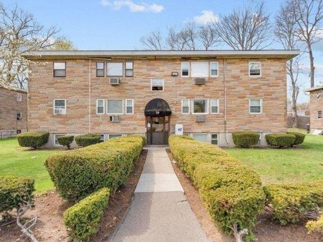 2 bedroom, Brockton MA 02301 102342756