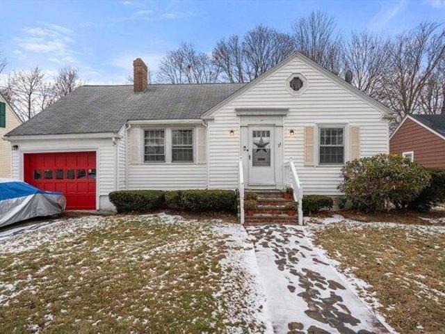 2 bedroom, Brockton MA 02301 102412631