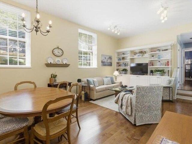 2 bedroom, Brookline MA 02445 102960179