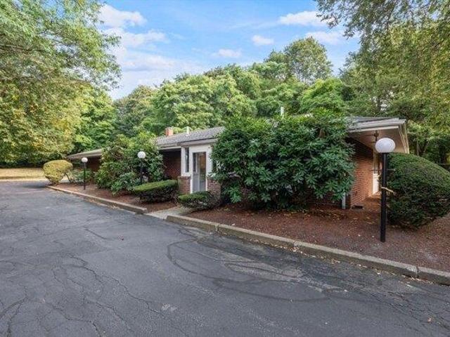 2 bedroom, Brookline MA 02445 104299338
