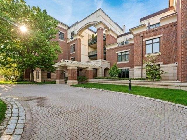 2 bedroom, Brookline MA 02445 104651292