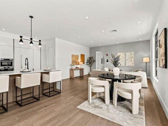 2 bedroom, Brookline MA 02445 104688729
