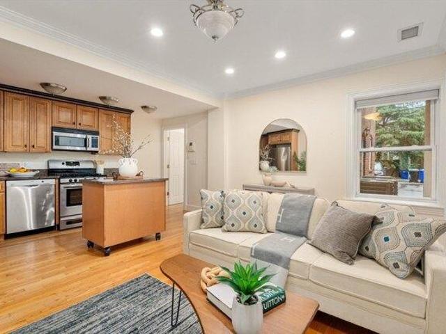 2 bedroom, Brookline MA 02445 105060586