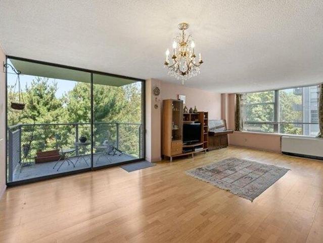 2 bedroom, Brookline MA 02446 102119650