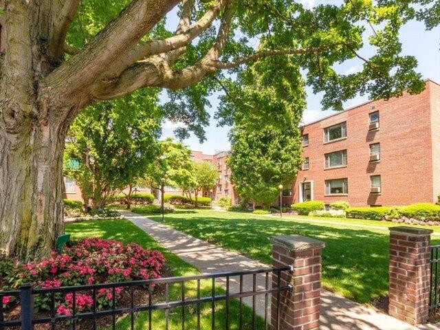 2 bedroom, Brookline MA 02446 102371218