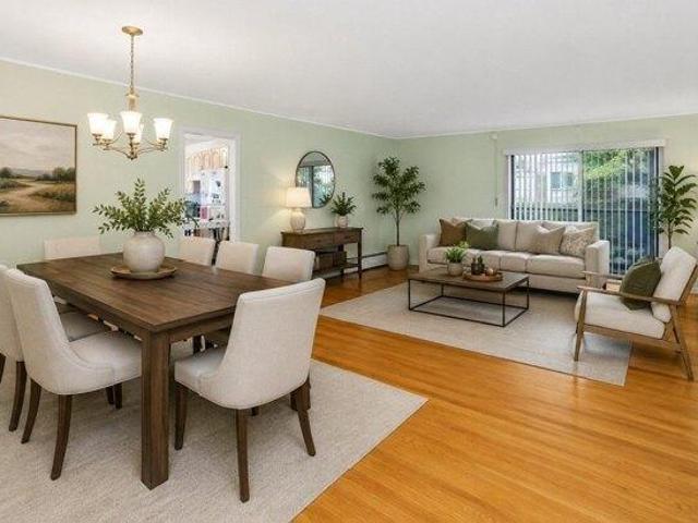 2 bedroom, Brookline MA 02446 104262035