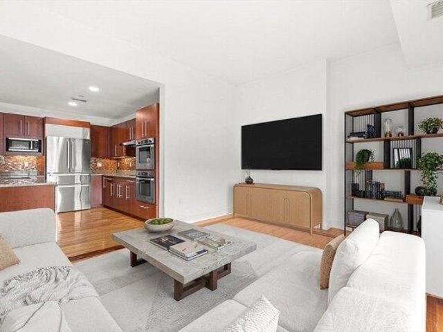 2 bedroom, Brookline MA 02467 105095940