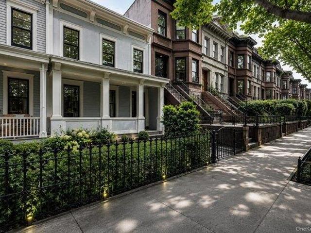 2 bedroom, Brooklyn NY 11233 105203537