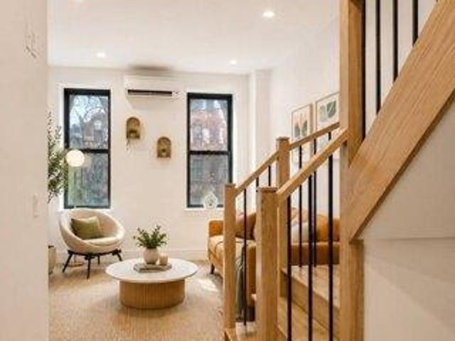 2 bedroom, Brooklyn NY 11238 104922043