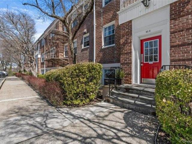2 bedroom, Bronxville NY 10708 102281493