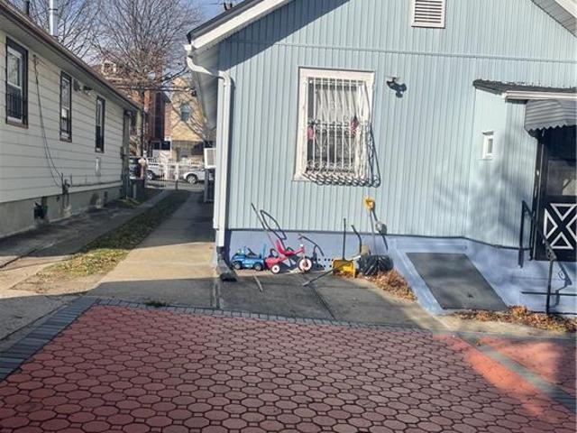 2 bedroom, Bronx NY 10466 72692273
