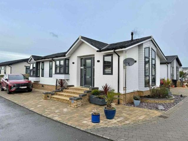 2 Bedroom Bungalow
