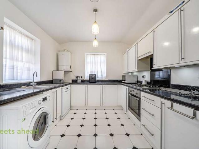 2 Bedroom Bungalow