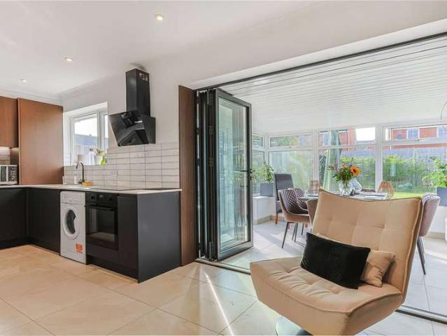 2 Bedroom Bungalow