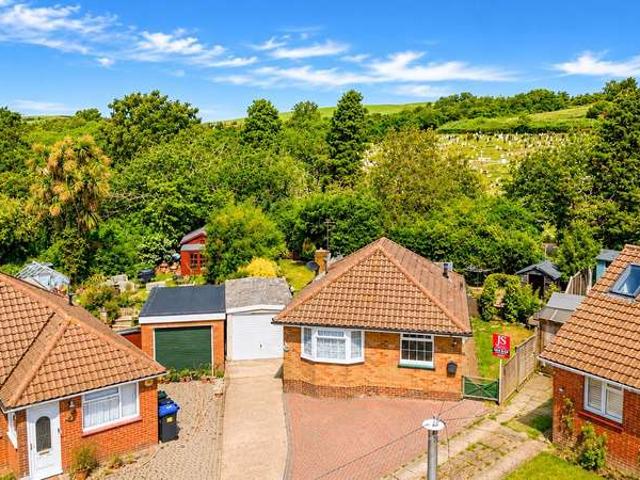 2 Bedroom Bungalow