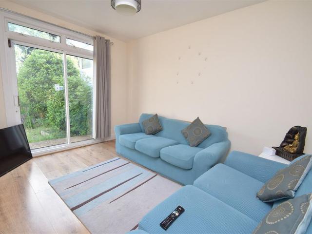 2 bedroom bungalow