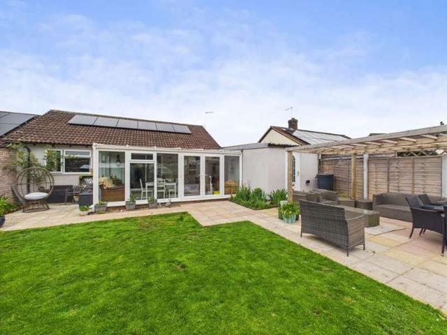 2 Bedroom Bungalow