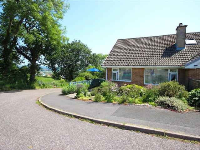 2 Bedroom Bungalow
