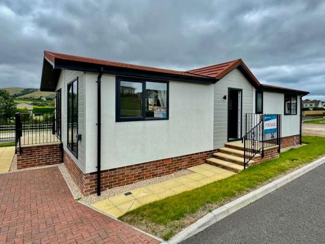 2 Bedroom Bungalow