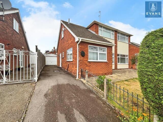 2 Bedroom Bungalow Coventry West Midlands LS100502923