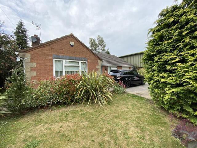 2 Bedroom Bungalow Cowers Lane Cowers Lane LS99344559