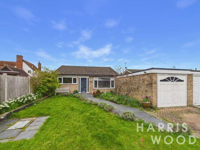 2 Bedroom Bungalow Colchester Essex LS101676354