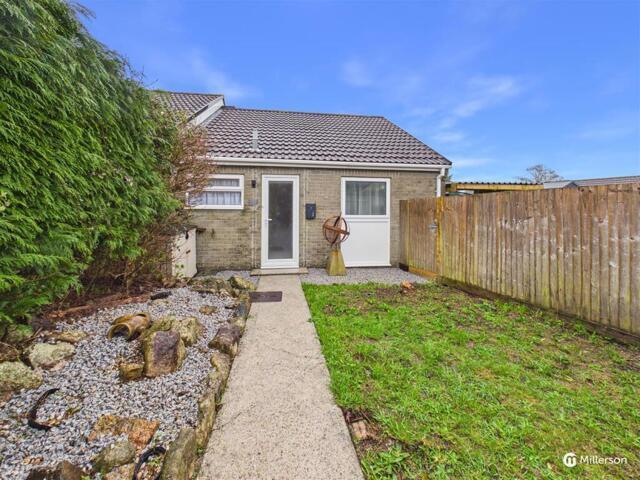 2 Bedroom Bungalow Cornwell Oxfordshire 101931586