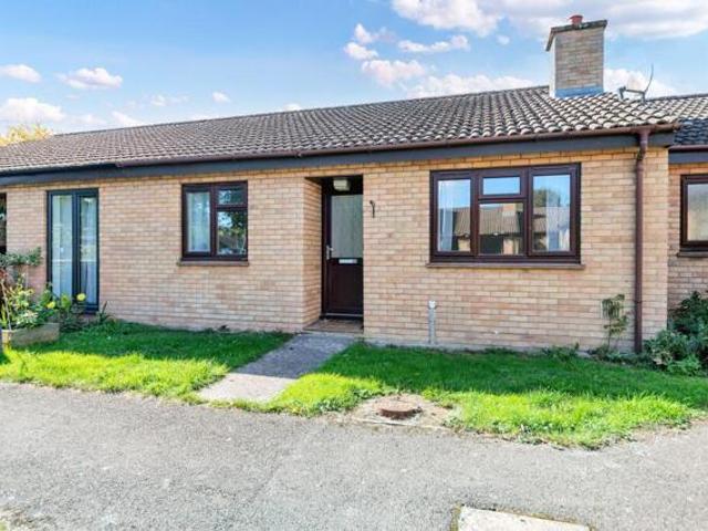 2 Bedroom Bungalow Cambridgeshire Cambridgeshire LS100398323
