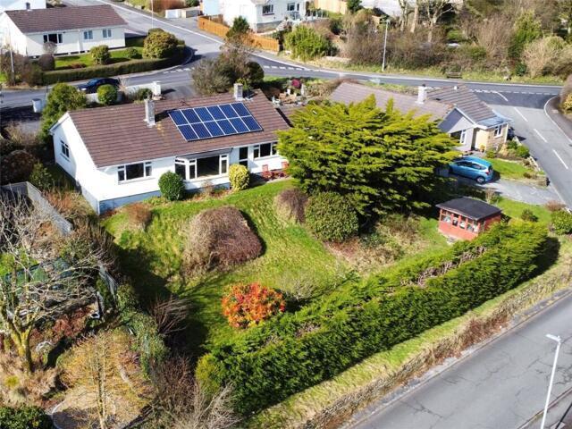 2 Bedroom Bungalow Camelford Cornwall LS99380823