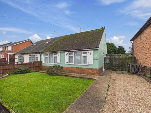 2 Bedroom Bungalow Carlton Bedfordshire 99608377