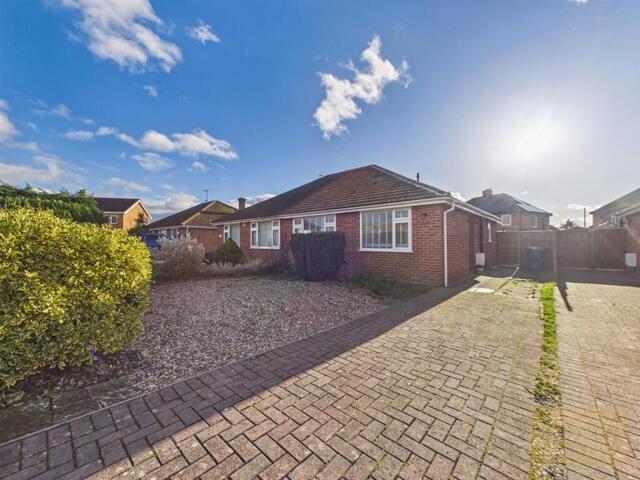 2 Bedroom Bungalow Churchdown Churchdown 101200158