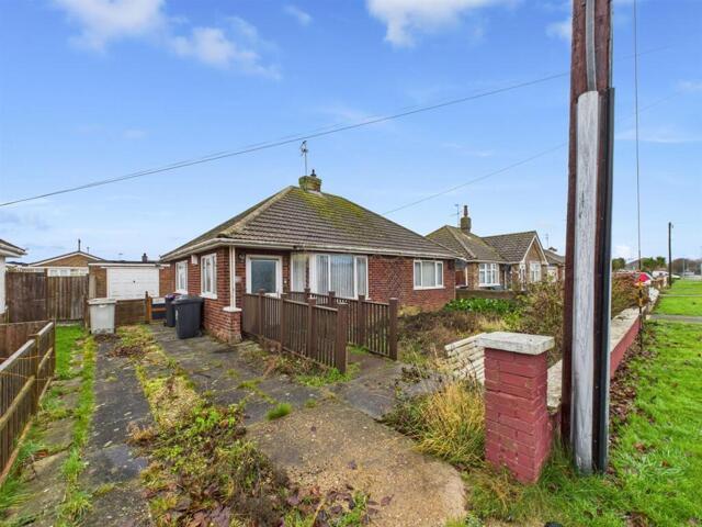 2 Bedroom Bungalow Chapel St. Leonards Chapel St. Leonards LS101931456