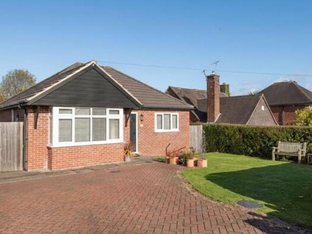2 Bedroom Bungalow Chesterfield Derbyshire 101996271