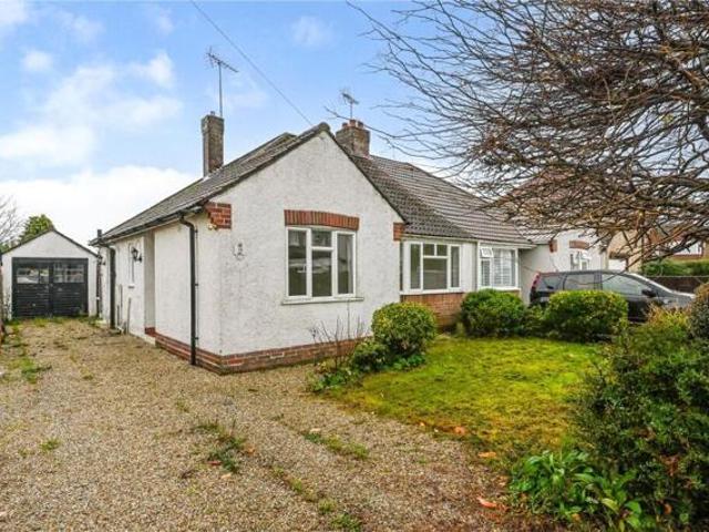 2 Bedroom Bungalow Chichester West Sussex 101025797