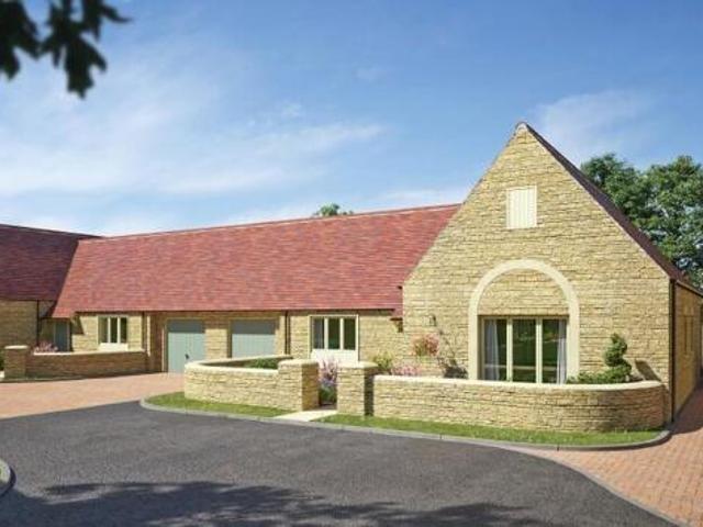 2 Bedroom Bungalow Cirencester Gloucestershire GL7 88191467