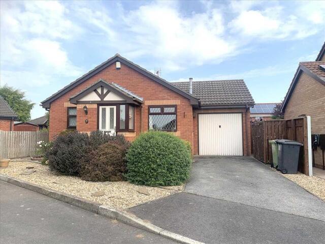 2 Bedroom Bungalow Clowne Derbyshire 99380801