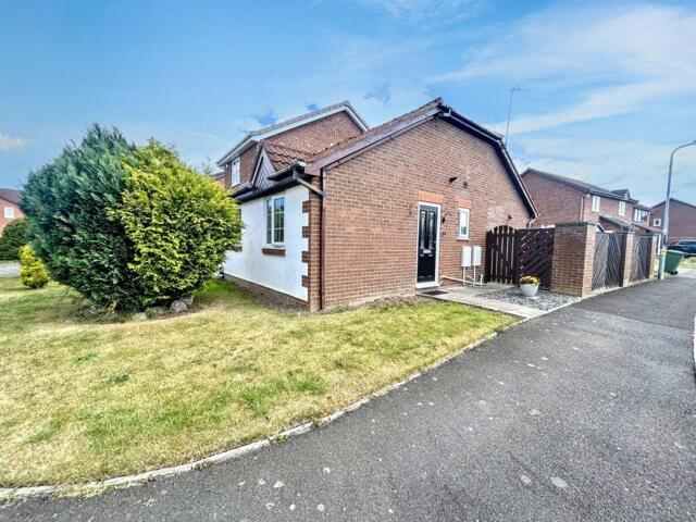 2 Bedroom Bungalow Cramlington Northumberland 93960193