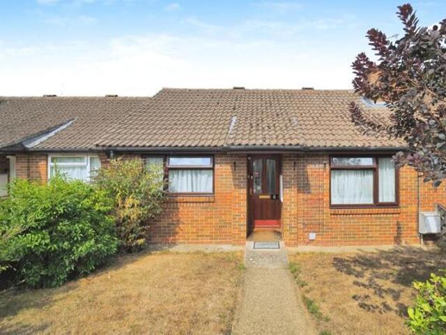 2 Bedroom Bungalow Amesbury Wiltshire 99237292
