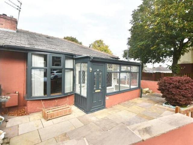 2 Bedroom Bungalow Accrington Lancashire LS98477144