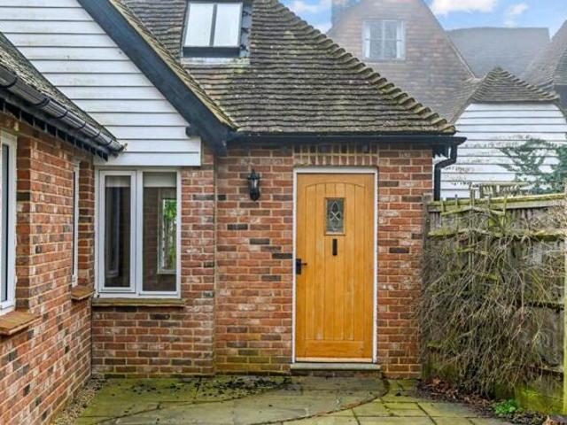 2 Bedroom Bungalow Ashford Kent LS99344924