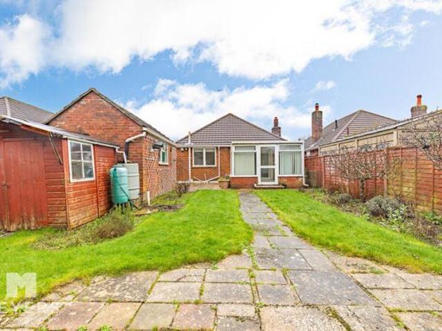 2 Bedroom Bungalow Bournemouth Bournemouth LS100615083